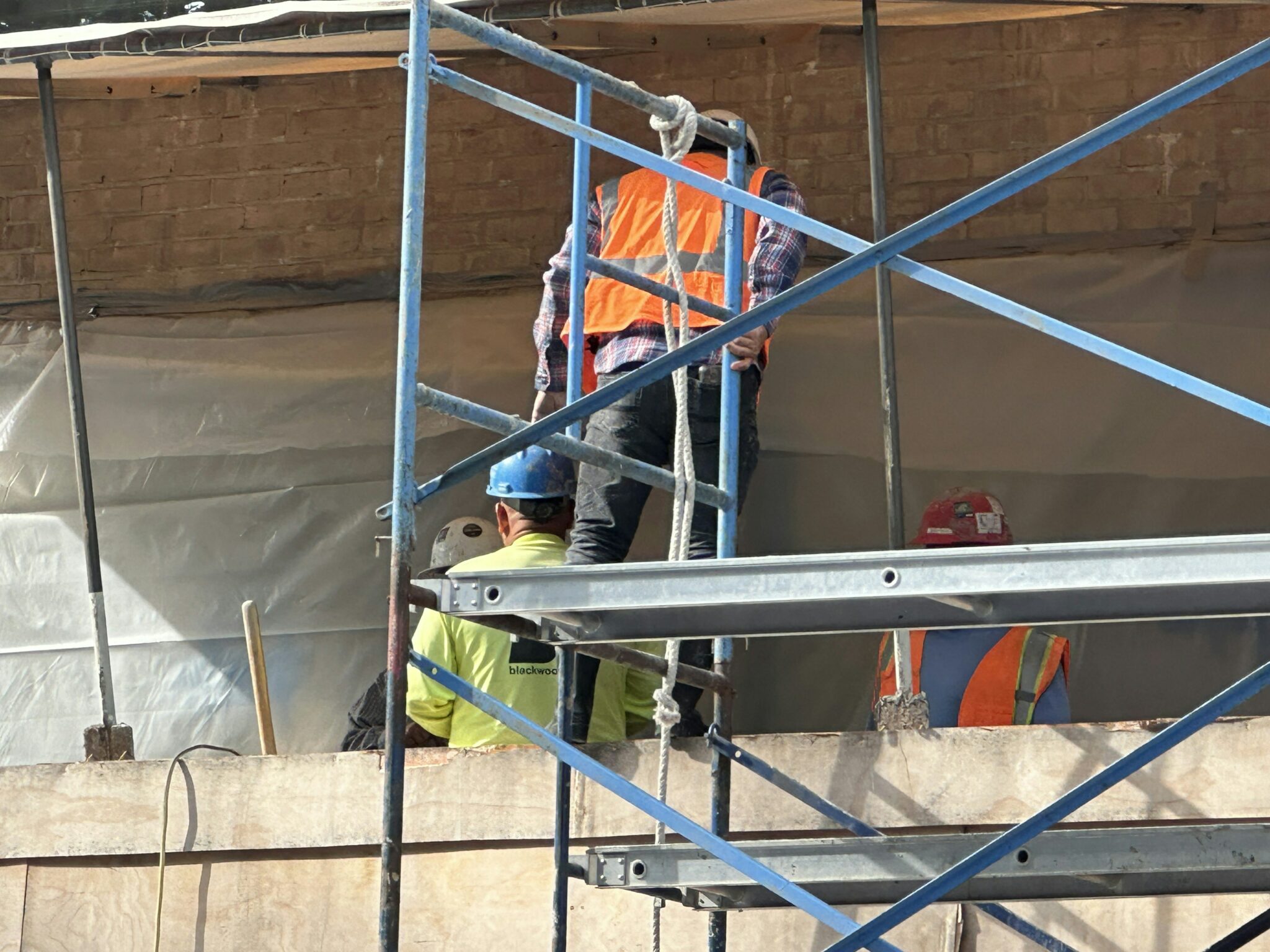 "This Building Contains ACM!” Considerations for Tradies Entering ...